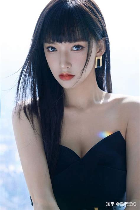 程潇全黑酷飒造型上线，黑长直齐刘海，潇洒随性又酷又美 知乎