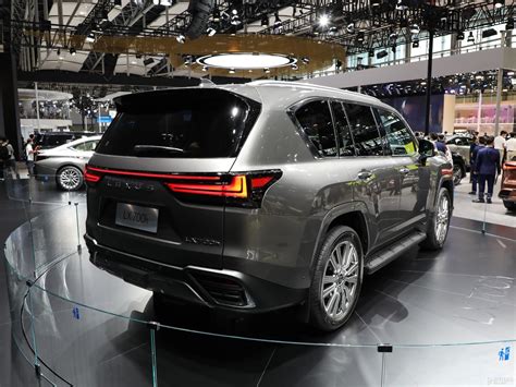 雷克萨斯lx外观实拍高清大图雷克萨斯lx 2025款 700h Vip领世版第5张图片大全太平洋汽车