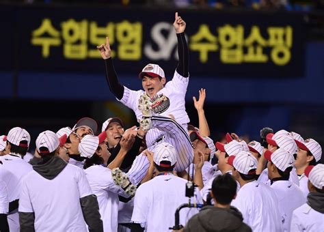 Lg 4승1패로 29년만의 Ks 우승ks Mvp는 오지환｜스포츠동아