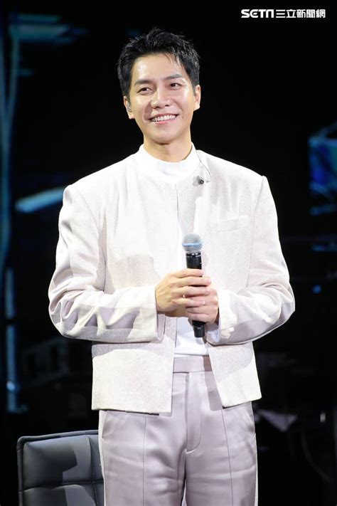 李昇基曝想來台演戲！「青春校園電影」成目標 笑稱：再過2年就沒機會