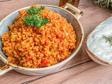 Bulgur Pilav Rezept Bulgur Pfanne Mit Tomaten Paprika Bulgur