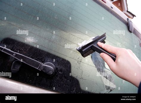 Screen Scraping Hi Res Stock Photography And Images Alamy