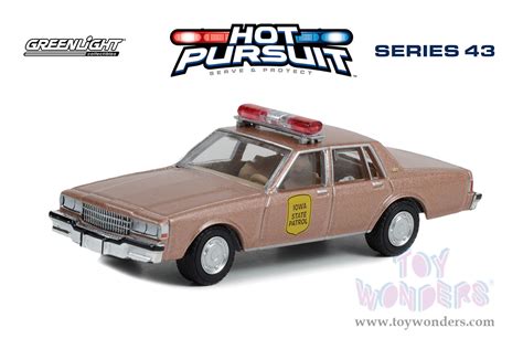 Greenlight Hot Pursuit Series 43 1987 Chevrolet® Caprice Iowa