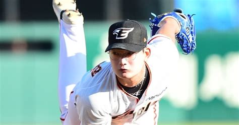 데뷔전과 달랐다 김서현 최고 159km 던지고도 뭇매 왜 Md대전