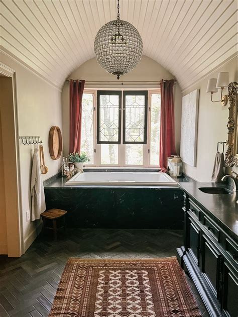 Transitional Style Bathroom