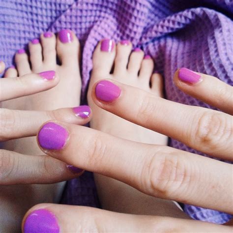 Scarlet Sheppard Feet
