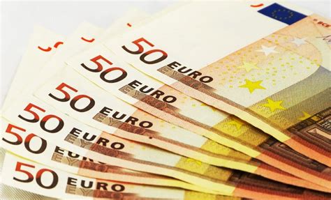 Saisies Sur Salaire Le Fisc Frappe Quatre Fois Plus Quen 2020