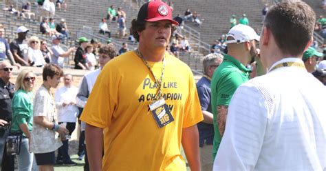 Talented Tackle Sullivan Absher Officially Signs With Notre Dame Football