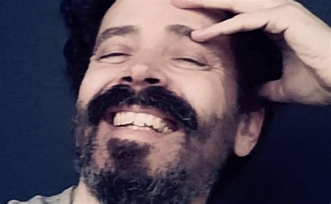 Qué Le Pasó Al Cantante Francesc Picas Integrante De Loco Mía