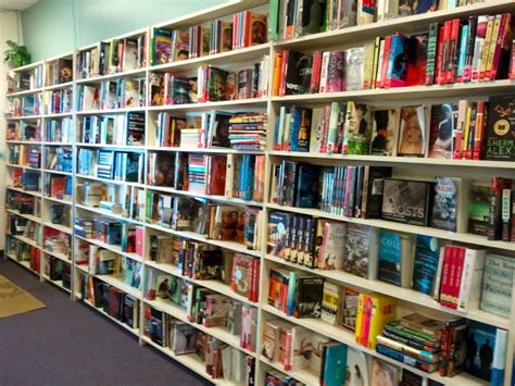 An Impressive Classroom Library Iserotope