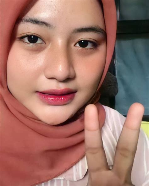 Adindha Aulia Adinda Marala • Instagram写真と動画 Wanita Kecantikan Hijab