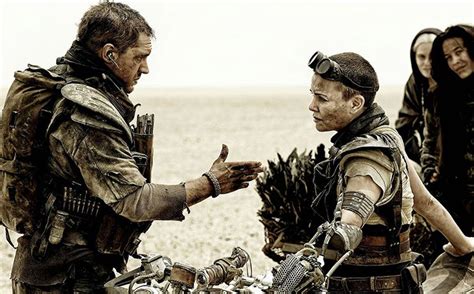 Амьдрал дээр таагүй харилцаатай ч дэлгэцэнд сайхан хайр бүтээсэн жүжигчид