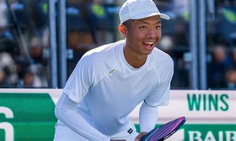 A Class Above Free Agent Quang Duong Shows Why Hes Vietnams No 1