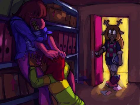 Dead Head Moth Rundertail