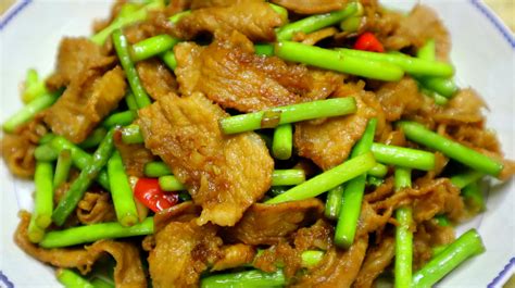 推荐六道特色美食的做法，红烧肉肥而不腻，油焖大虾鲜甜咸香