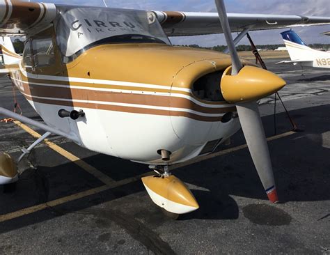 Usa Aircraft Brokers Single Piston Engine 1965 Cessna 172f