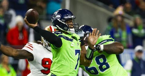 ‘fire Our Oc Please Social Media Reacts To Seahawks Dreadful