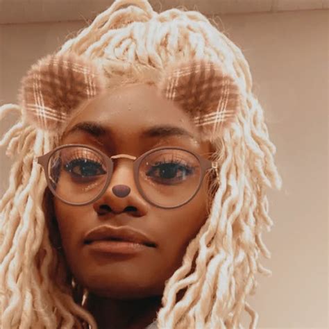 Kat Iamkittyjewlz • Threads Say More