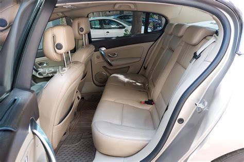 رنو لتیتود کارکرد ۲۴۳هزار کیلومتر بدنه دو لکه رنگ اتوماتیک