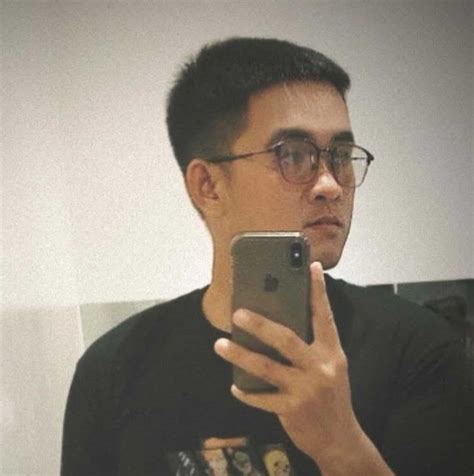 Arjay Enseñado General Information 44 Facebook