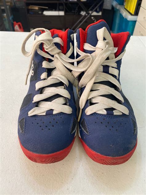 Kipsta shoes on Carousell