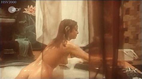 Sydne Rome Nude Pics Página 1