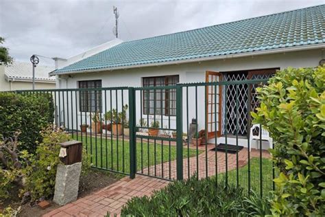 Bergsig Worcester Property Property And Houses For Sale In Bergsig