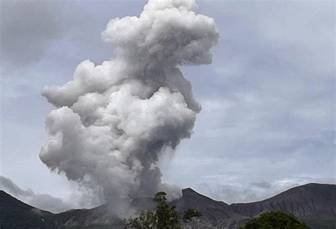 El volcán Rincón de la Vieja mantiene actividad constante en Costa Rica