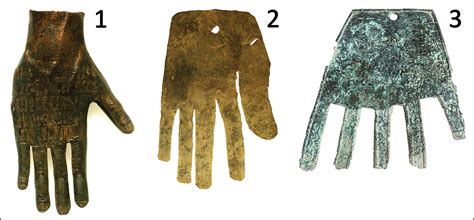 Решена мистеријата на гравурите на бронзената рака стара 2000 години Емитер