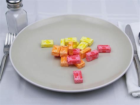 Calories in 6 piece(s) of Mamba.