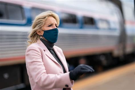 美國第一夫人陽性確診！至少隔離5天 白宮曝光症狀 Yahoo奇摩汽車機車