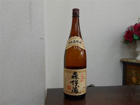 【目立った傷や汚れなし】53016 酒祭 焼酎祭 本格焼酎 かめ壷焼酎 森伊蔵 旧ラベル 1800ml 25度 未開栓 ラベルシミ有 芋焼酎の