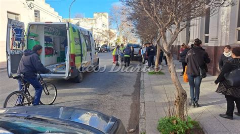 Una Mujer Está Internada Tras Ser Chocada Por Un Auto En 61 Y 60 Ecos