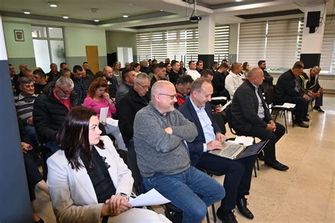 Broj Goveda Pasmine Buša U Hrvatskoj Je U Stalnom Porastu Zadarski List