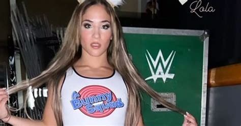 Bellator Bombshell Valerie Loureda Wows As Lola Bunny In Wwe Halloween
