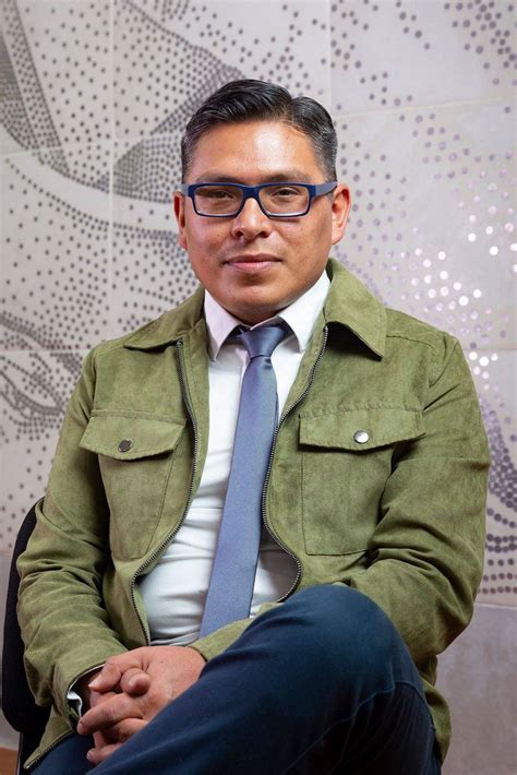 Reconocen En Medio Oriente Propuesta De Carlos Badillo Ilustrador De La Uaeméx