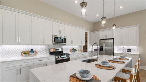Julia Model Home Mosaic