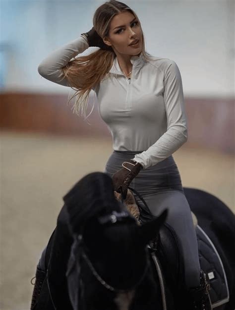 Annchen Augustine Irtr R Beautifulfemales