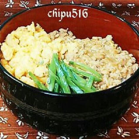 基本からアレンジまで！思わずつくりたくなる「子供 三食そぼろ丼」のレシピ集