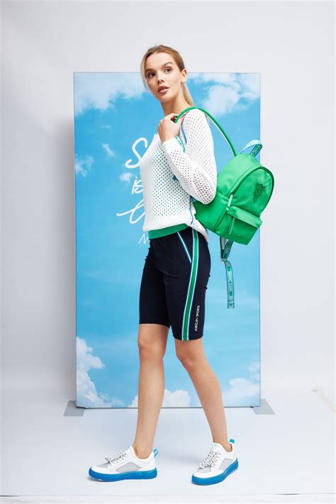 Marc Cain Sports Шорты велосипедки купить по выгодной цене Корона мужская и женская