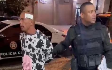 A Vaca Foi Para O Brejo Homem Fantasiado é Levado Para Delegacia Após
