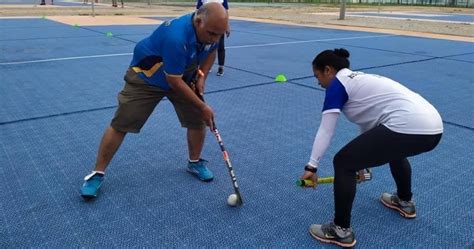 ក្រុមជម្រើសជាតិនារីកីឡាហុកគី ចាប់ផ្តើមហ្វឹកហាត់បិទខ្ទប់នៅពហុកីឡដ្ឋានជាតិមរតកតេជោ ក្រសួងព័ត៌មាន