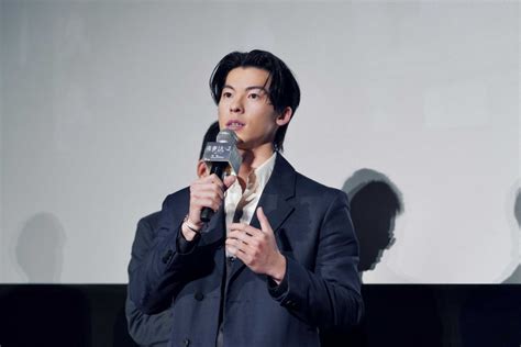 許光漢日本首映初登場帥暈櫻花妹 導演藤井道人驕傲認弟弟 Line購物