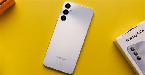 Este Samsung con triple cámara de MP es uno de los más baratos GB de memoria y procesador