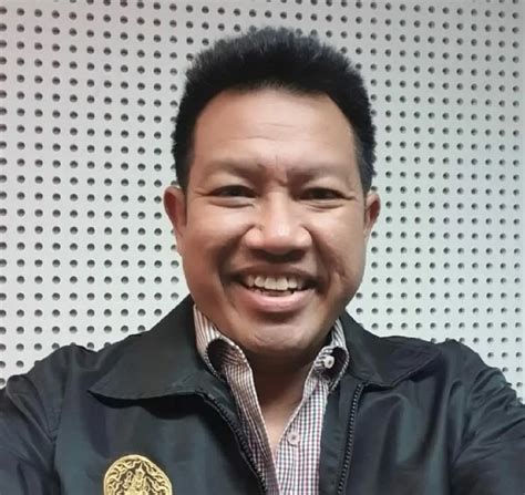 ทนายเดชา โพสต์ล่าสุด เปิดข้อมูล จำเลยถูกศาลตัดสินจำคุก 18 เดือน ไทย