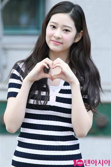 Izone 젖살 빠지고 완성된 미모 민주