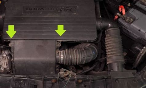 Sostituzione Filtro Aria Ford Fiesta Motori E Fai Da Te