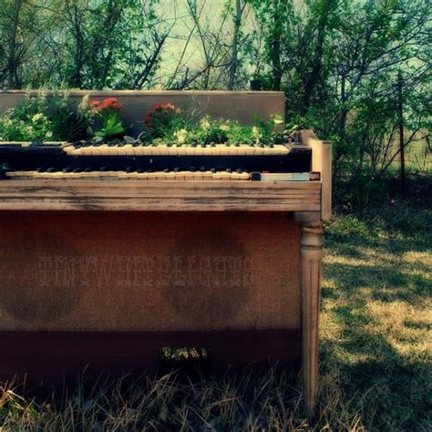 26 Diy Inventive Ideas How To Repurpose Old Pianos