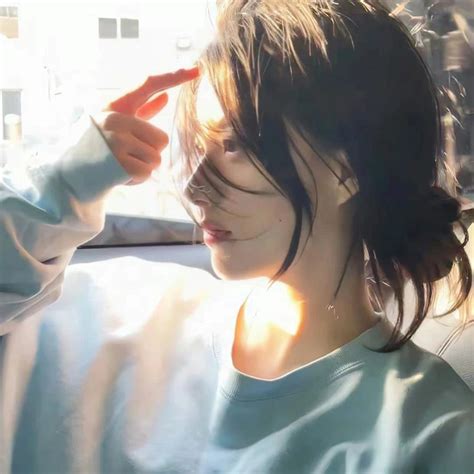 高级感爆棚女生头像真人照片高清精选
