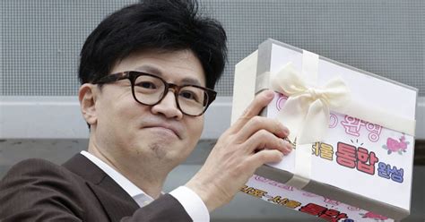 여 총선 이후 김포 서울 편입 주민투표 실시김포시장과 면담